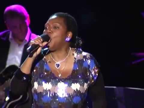 Alex Fokin RadioBand and Liz Mitchell - He's Got The Whole World - YouTube