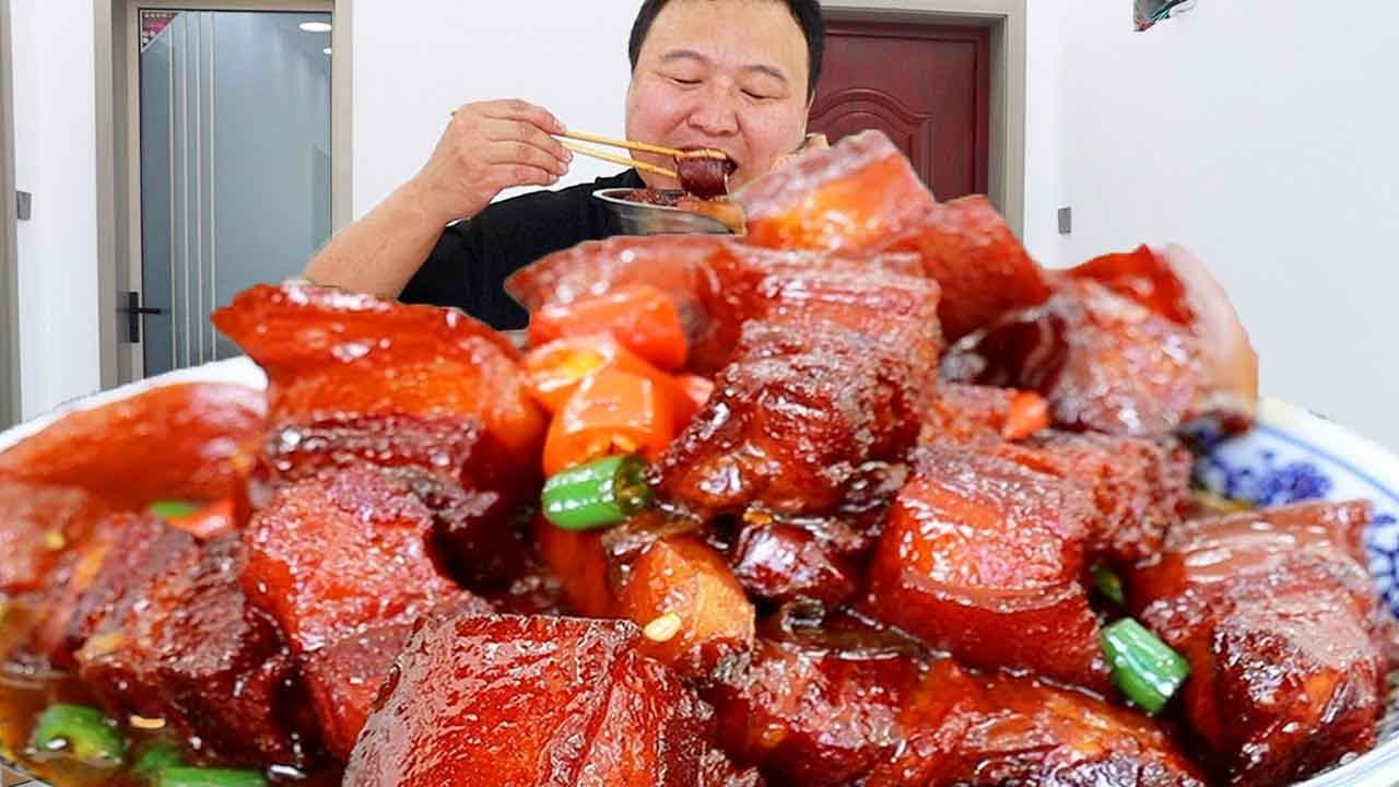 9KG fried pork belly, fat but not greasy, charred on the outside and ...