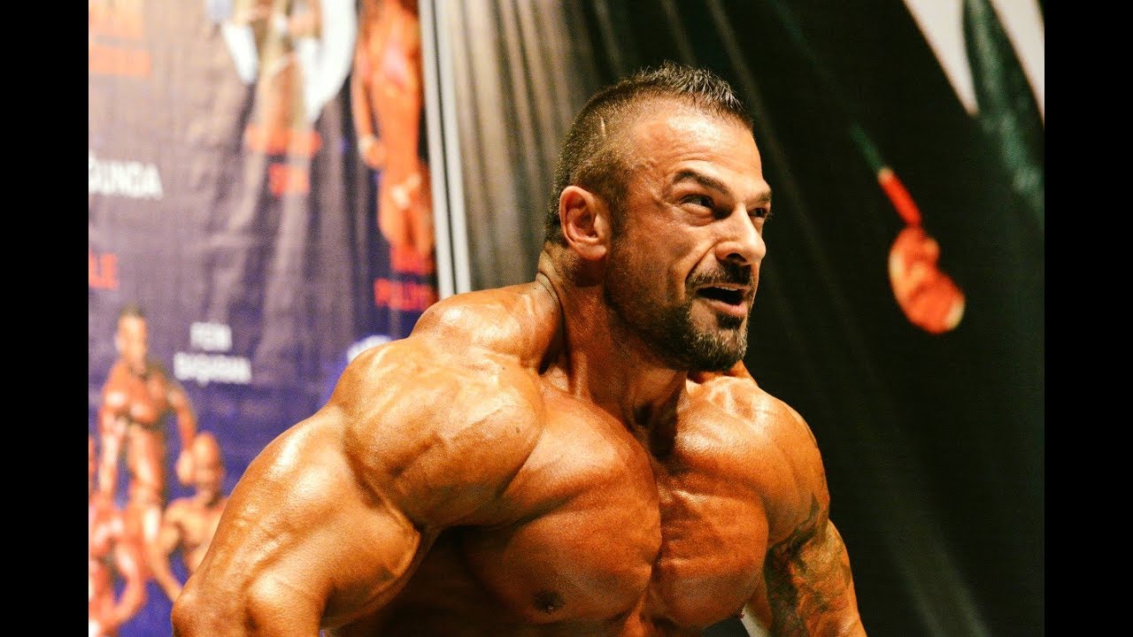 Turkish bodybuilder Feim Başaran posing (2015) - YouTube