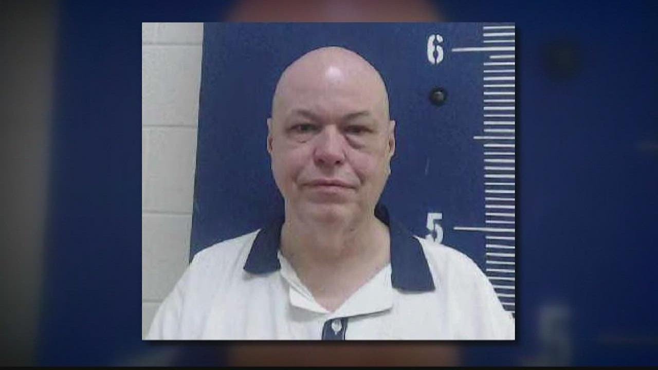 Judge temporarily halts execution of Georgia man convicted of killing 8 ...