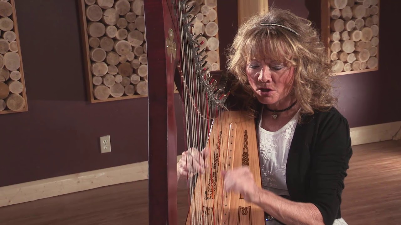 Shari Sarazin-Celtic Harp & Song....Gabriel's Message - YouTube
