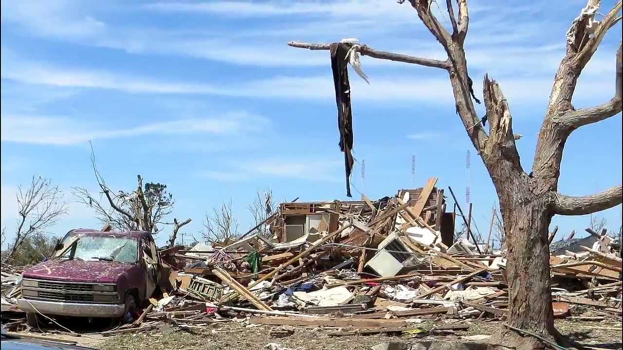 EF5 TORNADO AFTERMATH PHOTOS - MOORE OKLAHOMA 2013 - By Linden Hudson ...