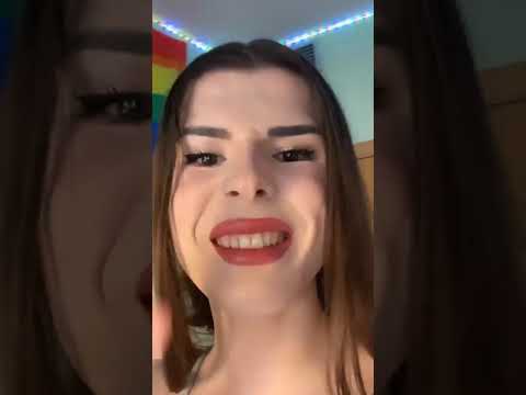 DavidaTwerk rapeando