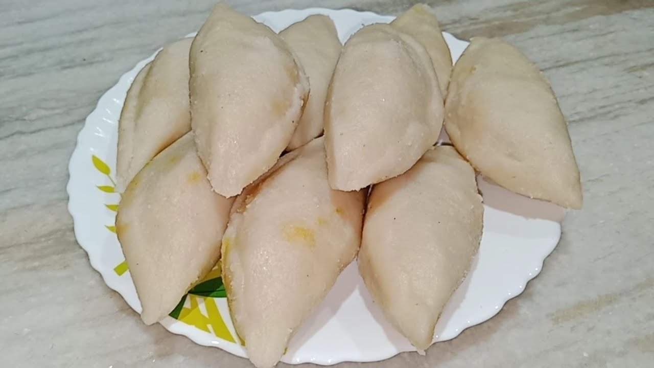 FULKOPIR VAPA PULI PITHA || SIDDHO PITHA-ফুলকপির সিদ্ধ পিঠা || ভাপা ...