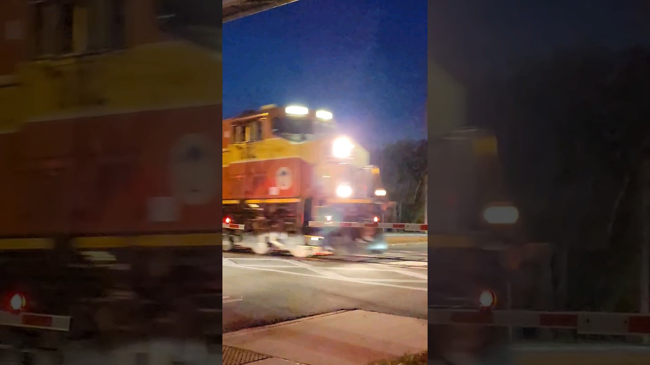 Florida East Coast Railway FEC-107 at Beville Rd Crossing South Daytona ...