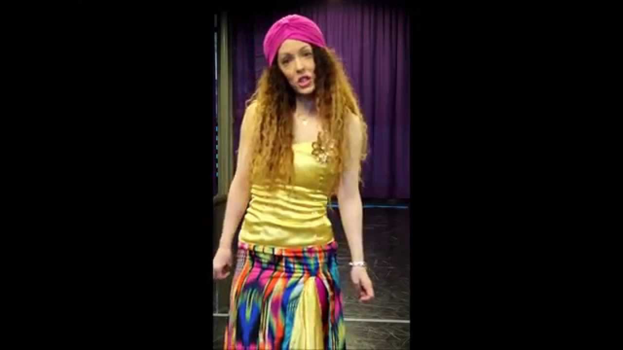 Banjul Night Live - Sara Galan Greeting - YouTube