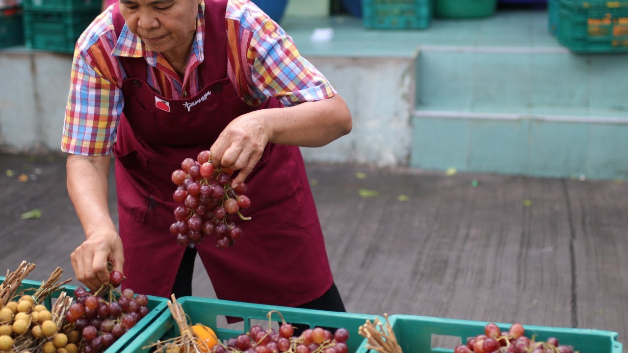 Thai SOS Food Rescue | Asiola - YouTube
