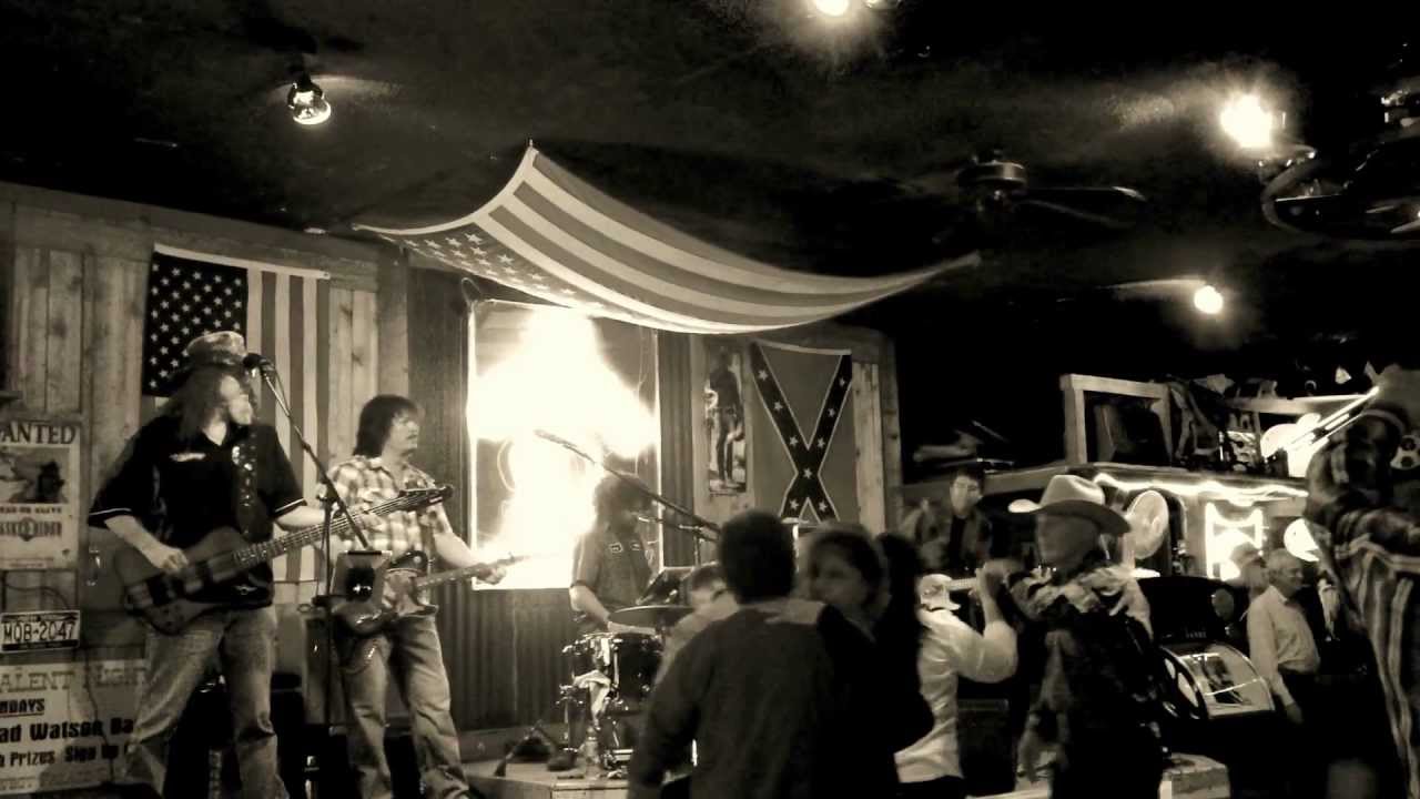 Brian Lynn Jones & the Misfit Cowboys/Silver Wings - YouTube