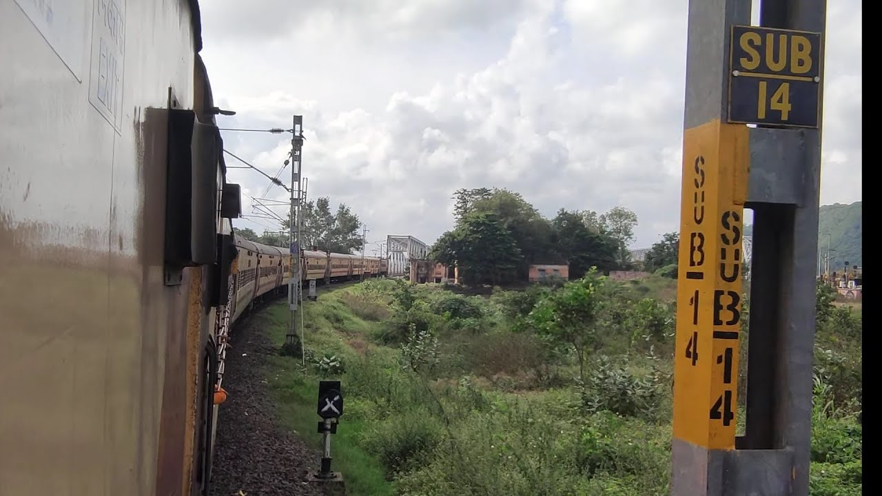 12841 Coromandel Express near Krishna canal #vijayawada # ...
