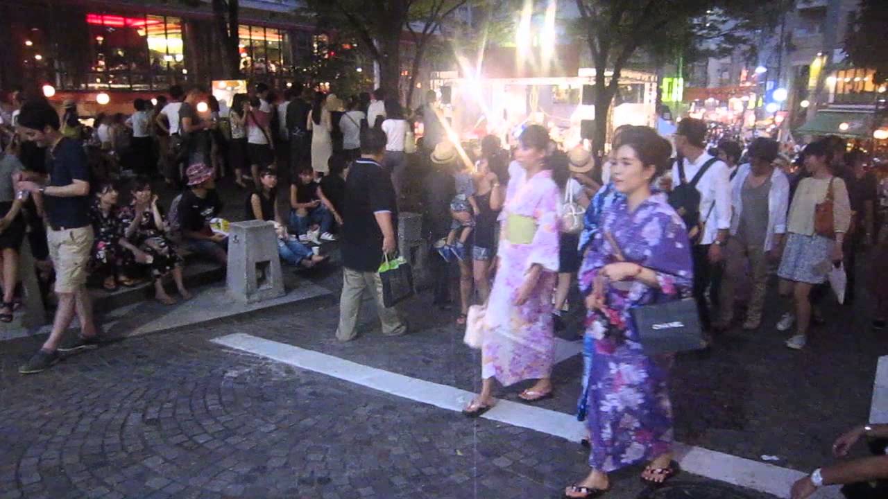 TOKYO JAPON , AZABU JYUBAN FESTIVAL - YouTube
