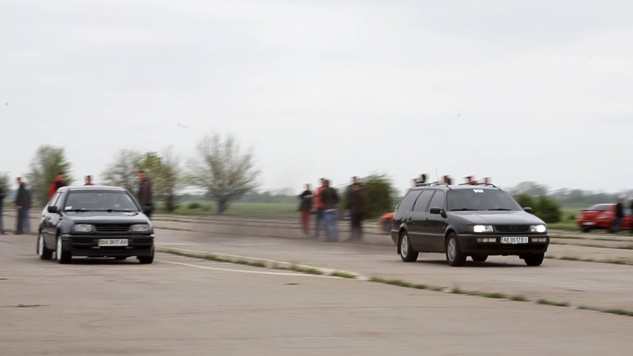 Volkswagen Vento III vs Volkswagen Passat B4 1.9TDI - YouTube