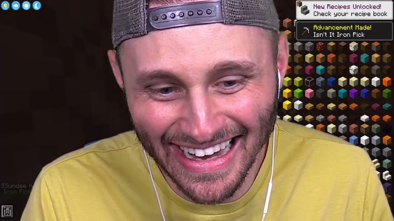 SSundee! Beating MINECRAFT With a FUNNY Nuke Mod - YouTube