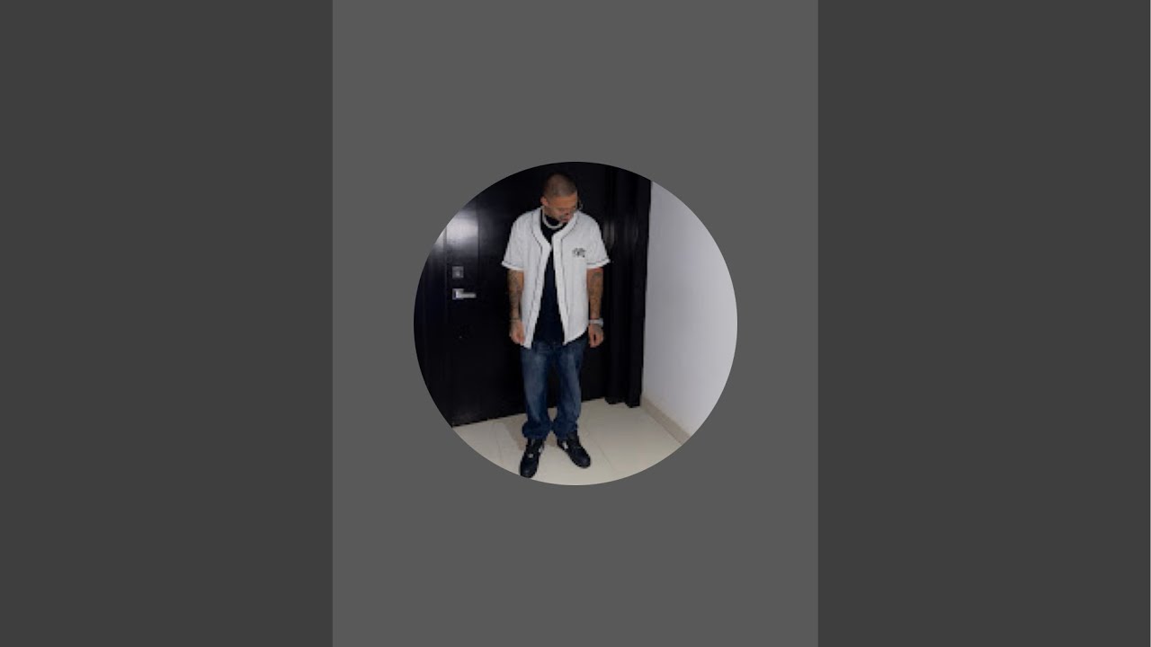 SAUCEDA SM Oficial está en vivo - YouTube