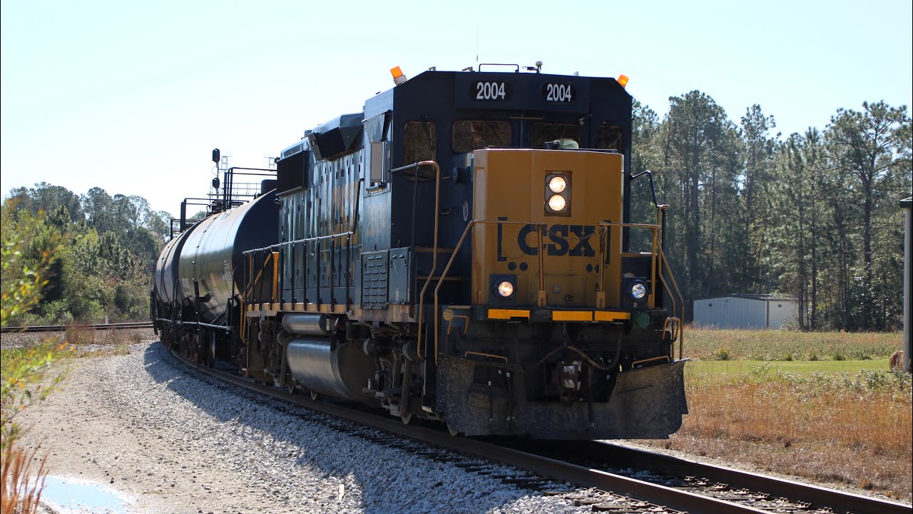 Waycross Yard Local Y190 Crawls Down the Pearson Branch in Waycross, GA ...