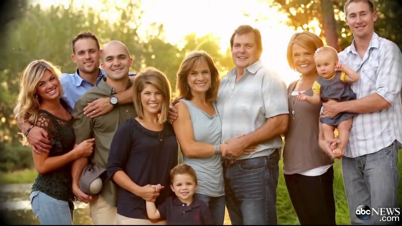 Picture of Wife Carrying Legless Marine, Jesse Cottle, Goes Viral - YouTube