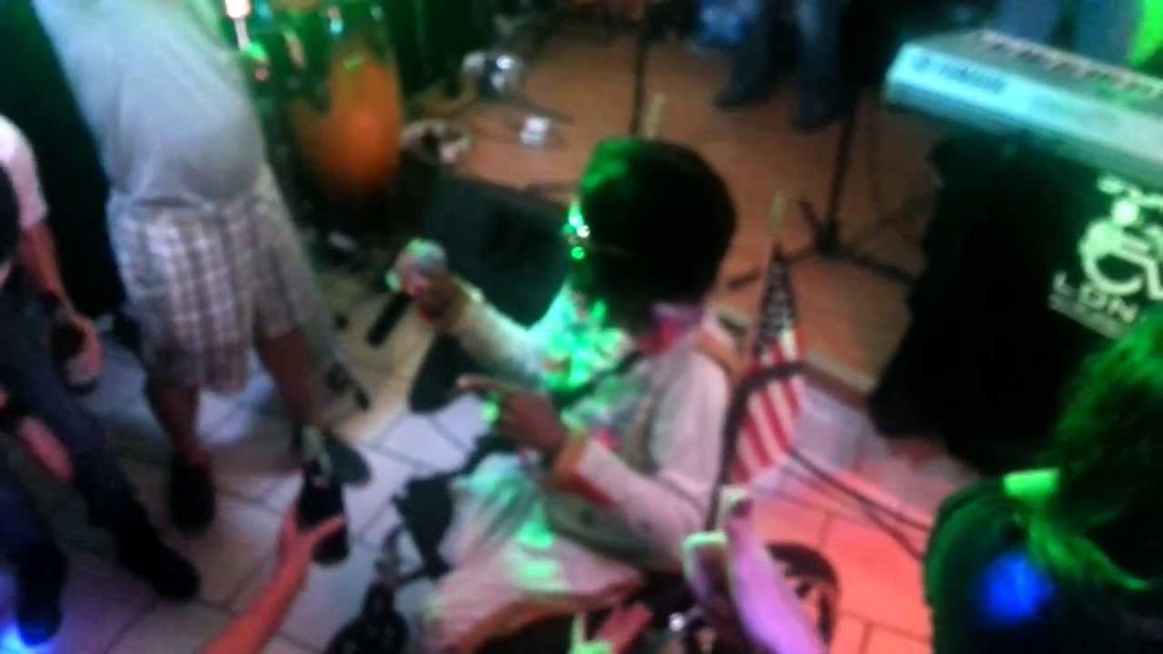 Shorty Long & The Jersey Horns at The Beachcomber SSHTS 10/05/13 - YouTube