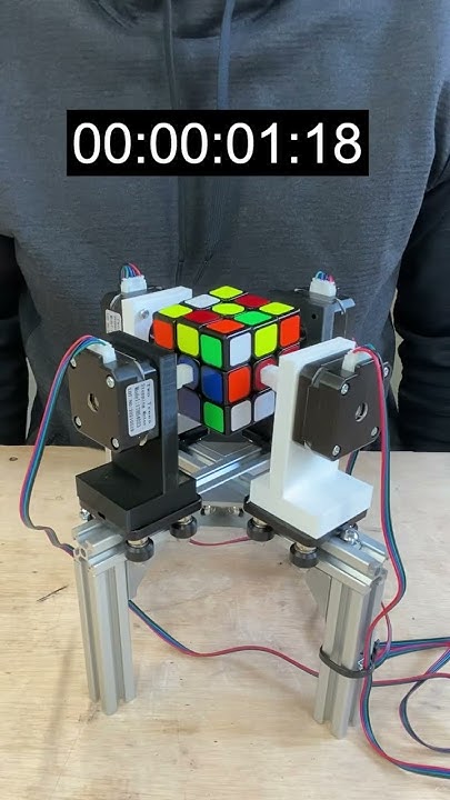 Robot solves Rubik’s cube - YouTube