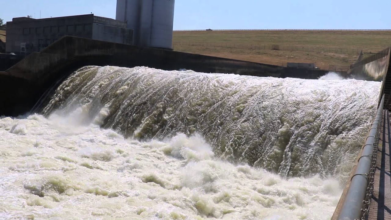2015 FLOOD - LAKE TEXOMA - DENISON DAM - 150815 - YouTube