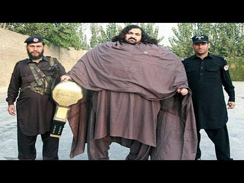 The Pakistani Hulk - Khan Baba
