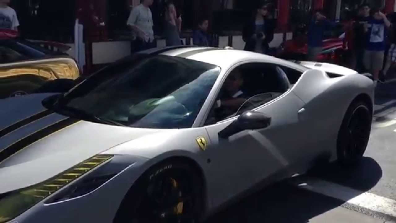 458's Revving - YouTube