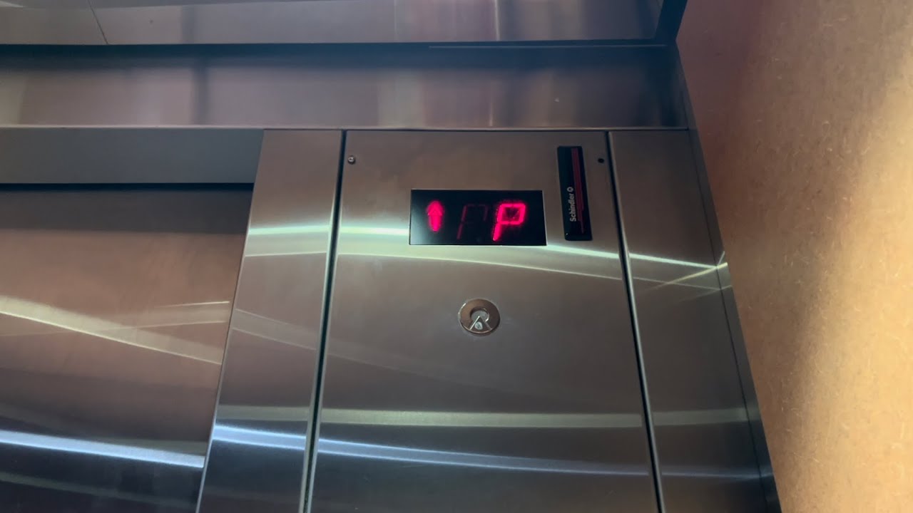 Schindler 300A MT Hydraulic Elevators at 3 Mountainview Road, Warren ...