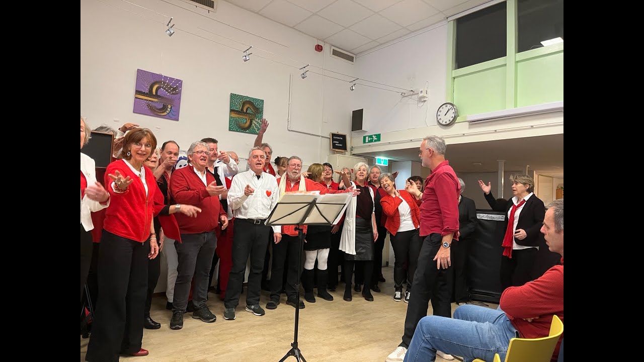 Over de muur - YouTube