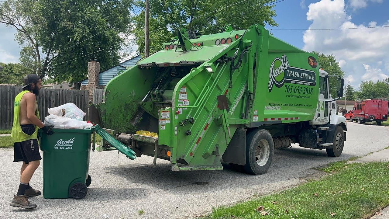 Jack's Trash Service Green Loadmaster Mini Rear Load Garbage Truck in ...