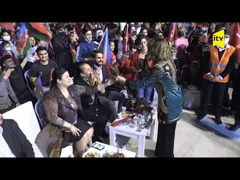 Müğənni Azərin Zəfər Günü ilə bağlı Türkiyədə konsert verib