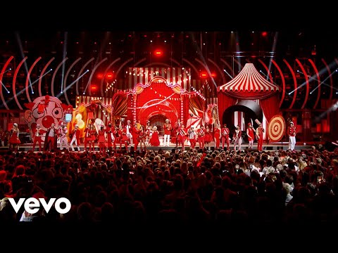 Les Enfoirés - Je joue de la musique (Live 2018 au Zénith de Strasbourg 1/25)