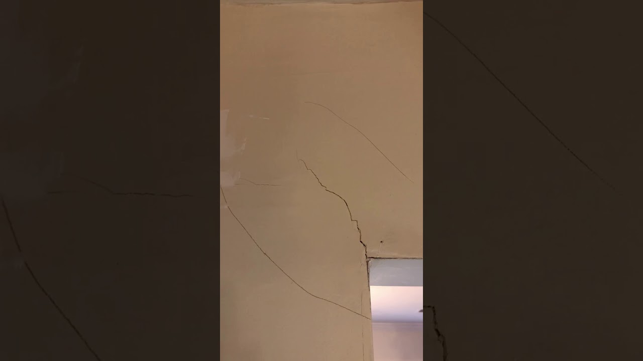 How to fix hairline and settling cracks in drywall? - YouTube