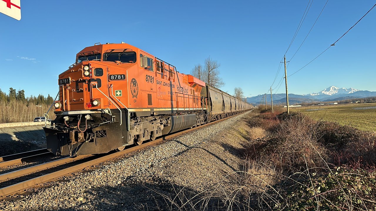 BEAUTY MEET!!!! BC Rail Lead CPKC 304 Meets CPKC 601 Lead By CP 8781 Near Misson BC Canada ...