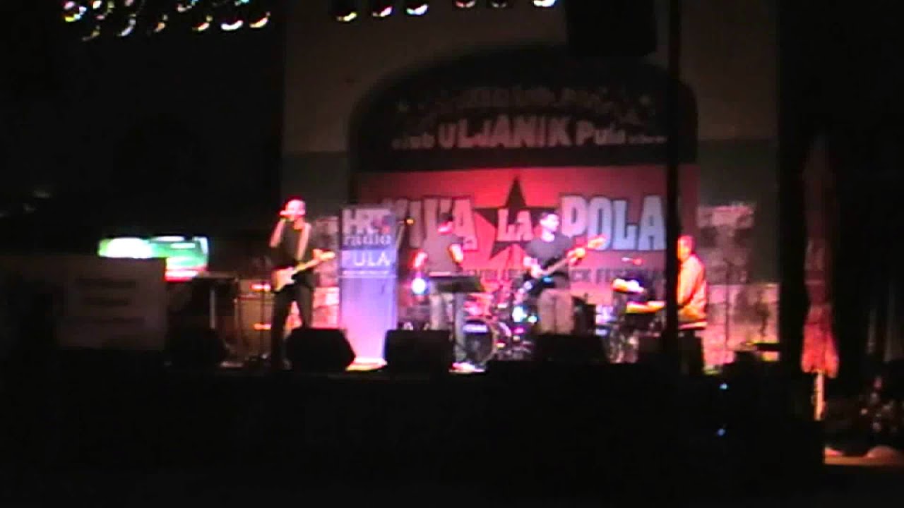 DISCO KLUB ULJANIK PULA : THE LIVE BAND - YouTube