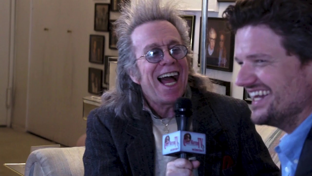 Matt Jones AKA Badger from Breaking Bad on Comedy Matters TV - YouTube