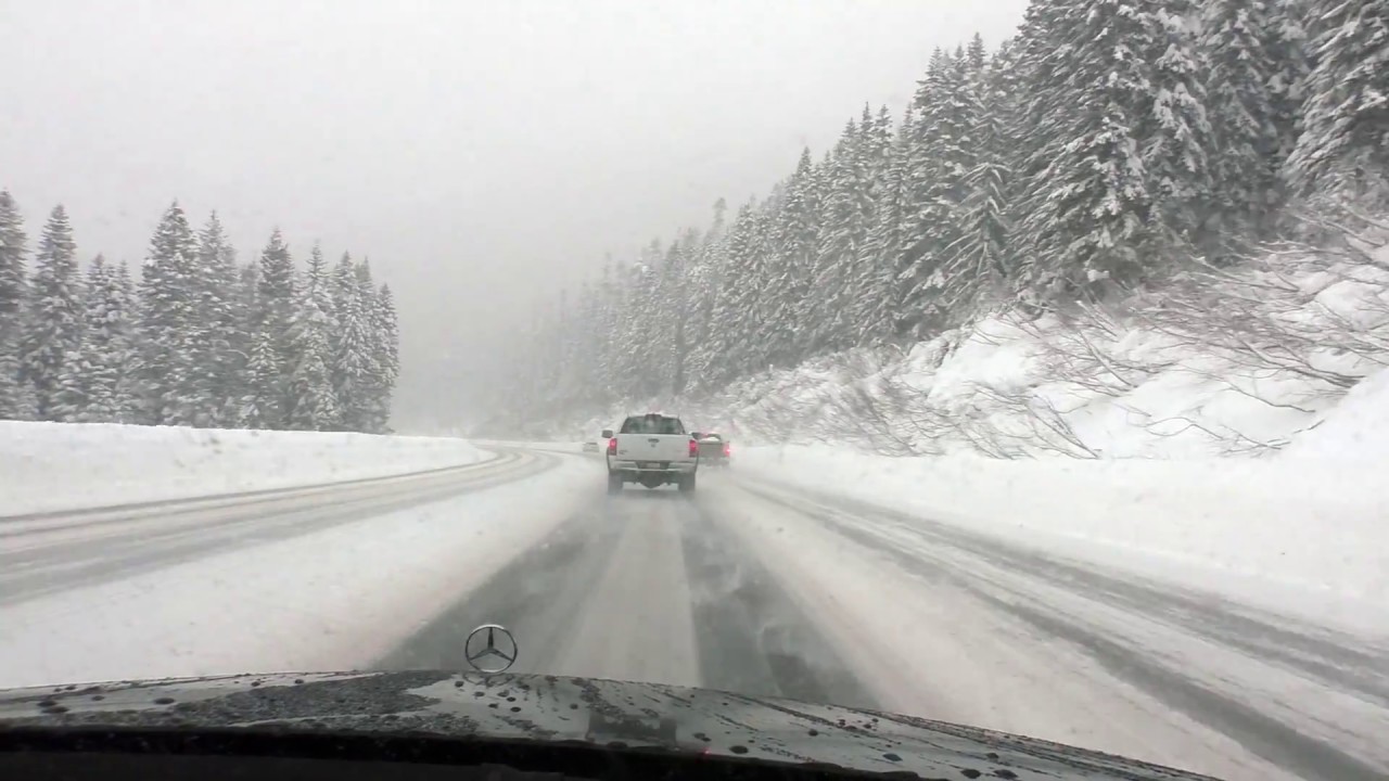 Driving through Stevens Pass (US-2). December 2016. - YouTube