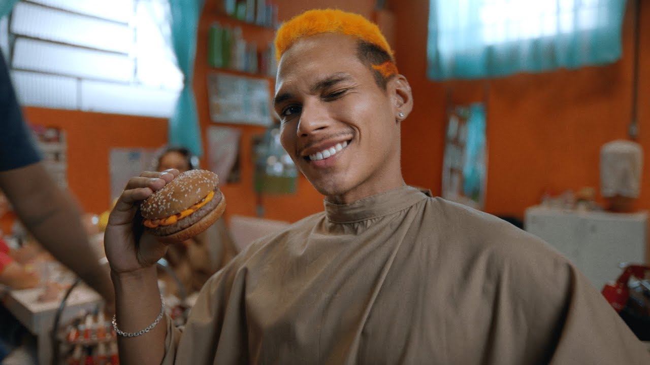 Cheddar McMelt é Cria do Brasil - YouTube