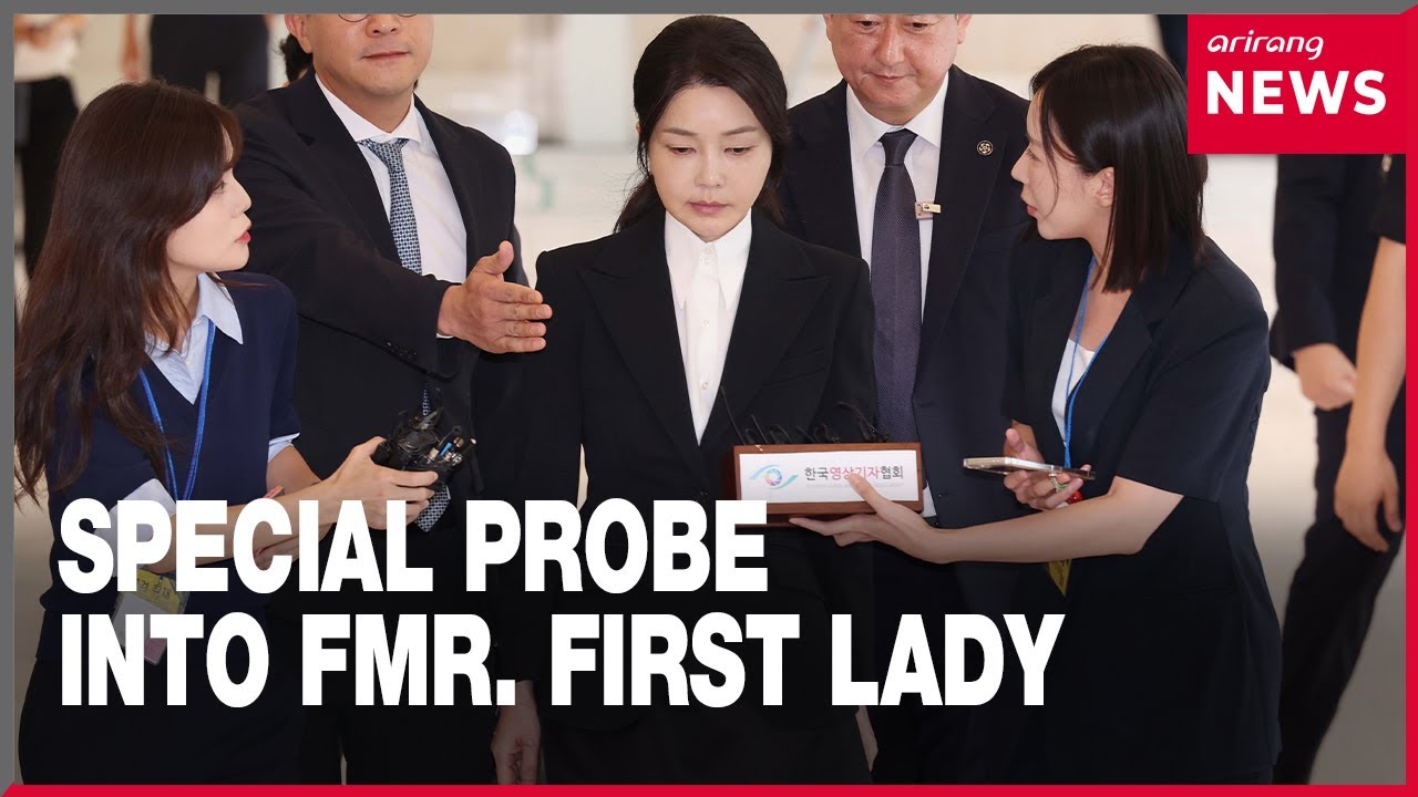 Former first lady apologizes before special counsel questioning - YouTube