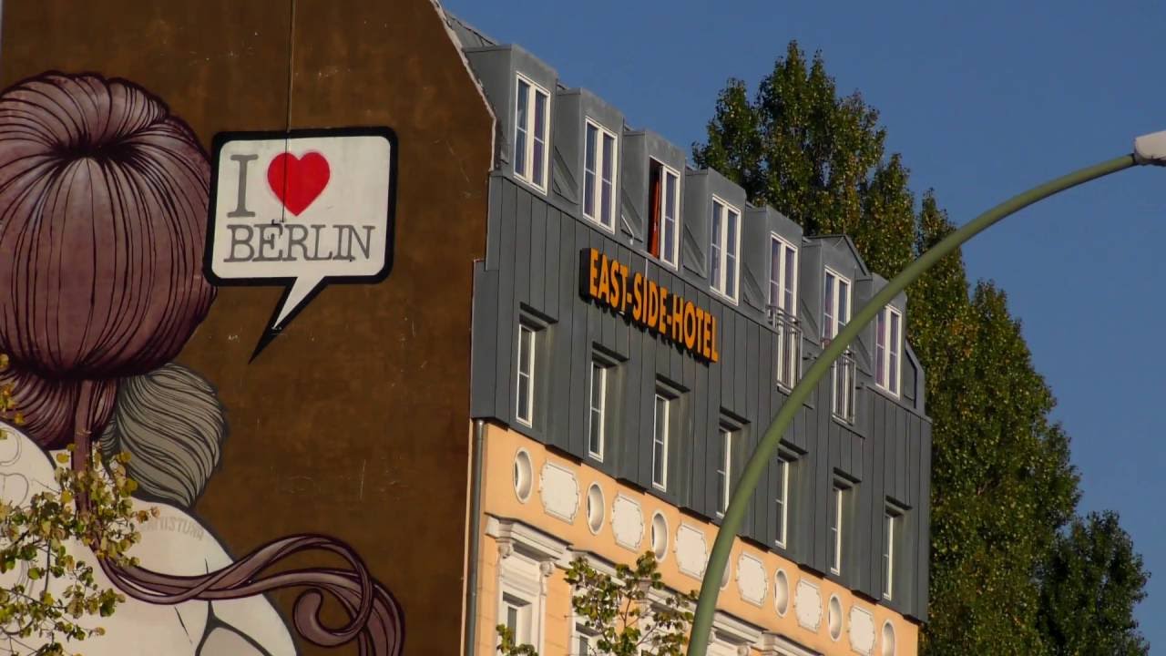 Berlin’s Startup Scene #1 Outfittery - YouTube