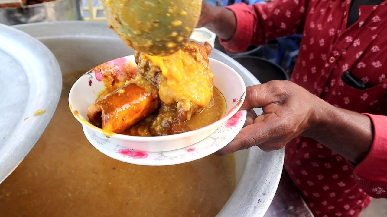 Famous Kwsar Mamar Iranian Beef Nalli Haleem in Bengal Delicious Food ...