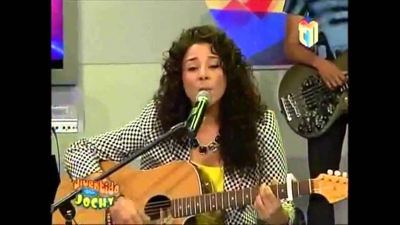Merlis Camilo - Vale la Pena (Versión acústica) - YouTube Music