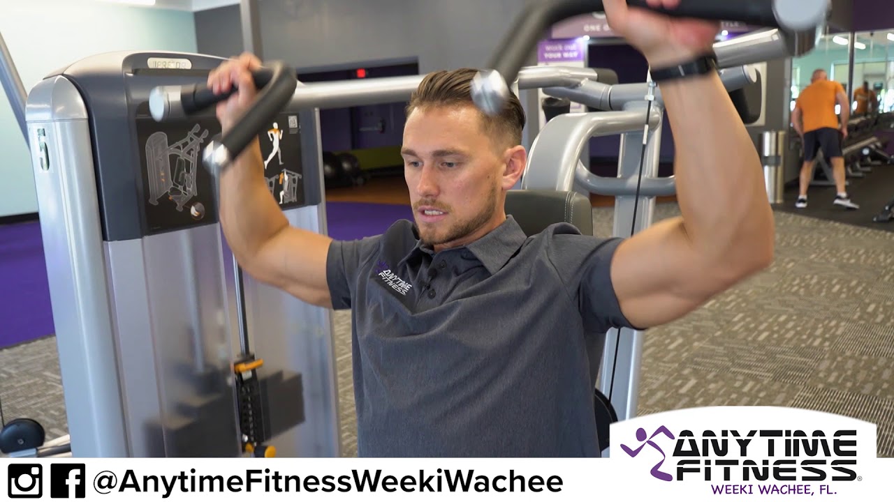 PRECOR Converging Shoulder Press - YouTube