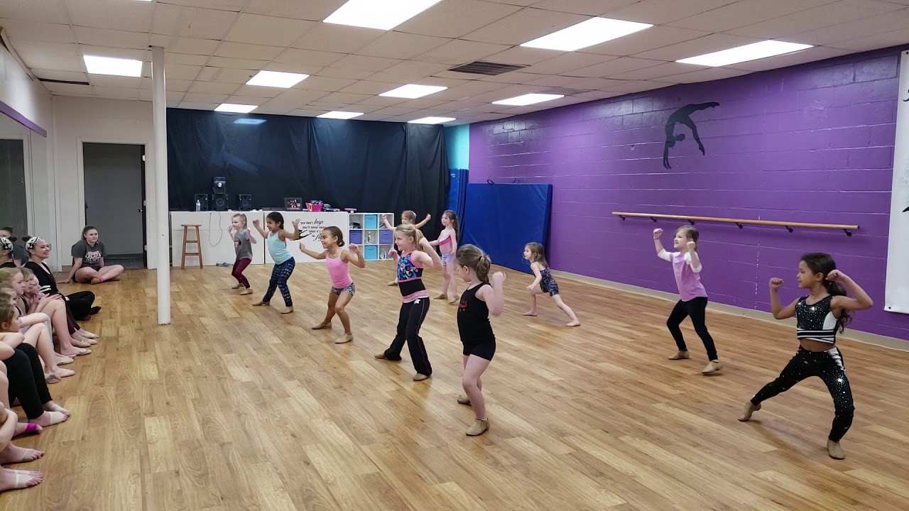 Violet Dance Try Everything - YouTube