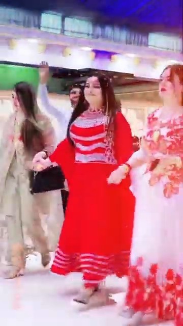 pashto gul parana songs#pashtosong #song - YouTube