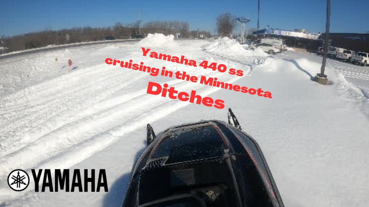 YAMAHA 440 SS RIPS IN THE MINNESOTA DICHES!!! INSANE #snowmobile - YouTube