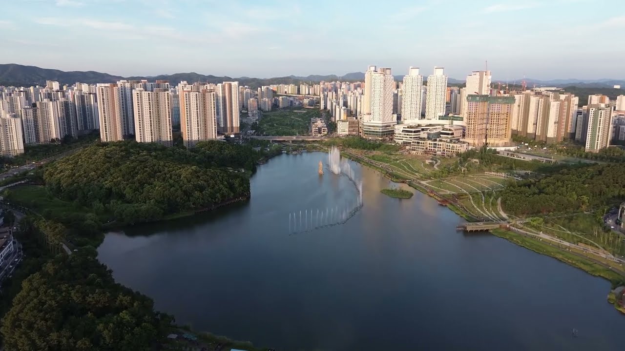 Dongtan Lake Park, South Korea - YouTube