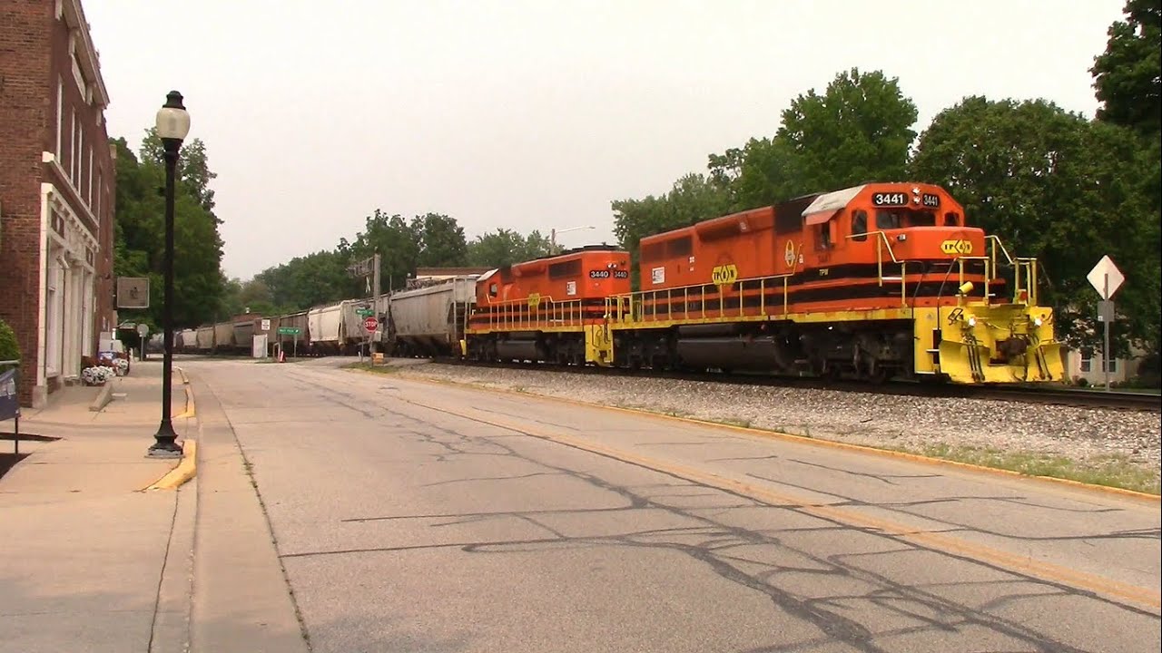 CSX Z189 with TPW 3441 and TPW 3440 Southbound in Battle Ground ...
