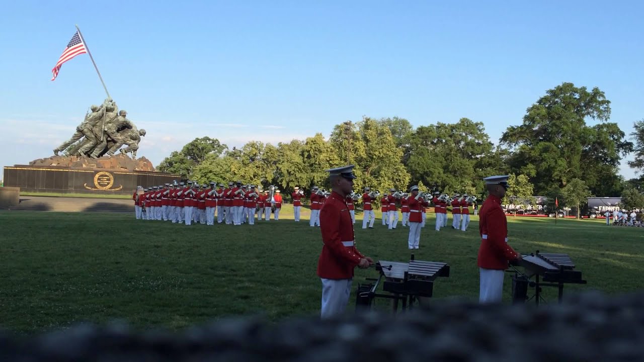 US Marine Corps Sunset Parade at the Iwo Jima Memorial - YouTube
