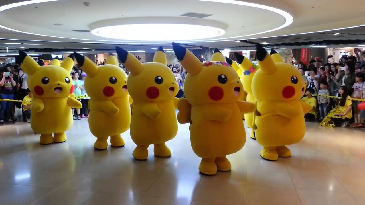 Pikachu Botarga Mega Tokyo - YouTube