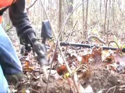 Metal Detecting in the woods | Nugget Noggin - YouTube