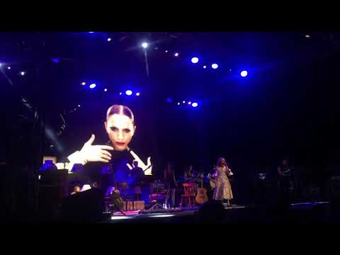 Sertab Erener - Here I Am @ Çeşme Açıkhava