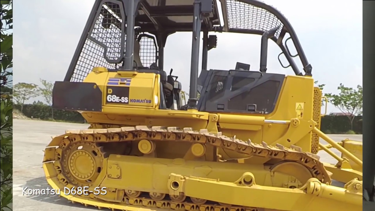 Komatsu D68E-SS Bulldozer - Crawler Tractor - Heavy Equipment - YouTube